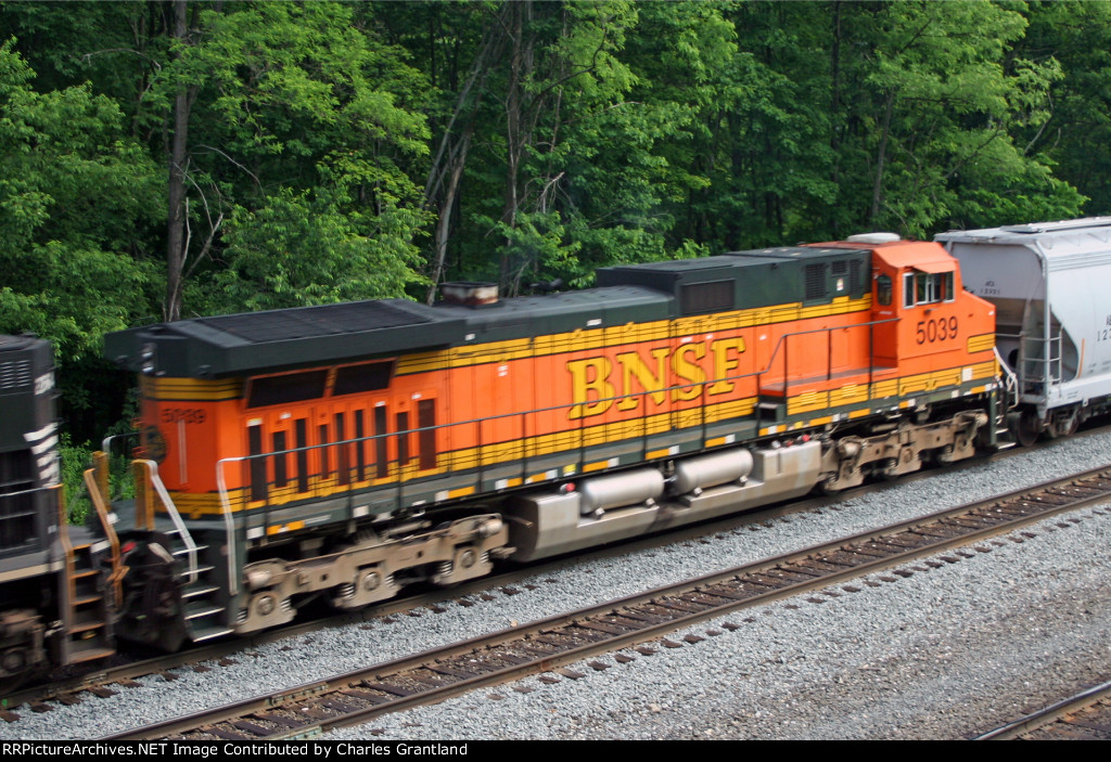 BNSF 5039
